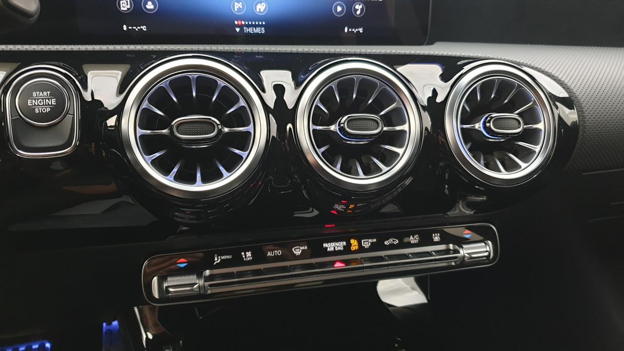 GARAGE DES STUARTS - Mercedes-Classe a-250e 218cv 8g-dct amg line ...