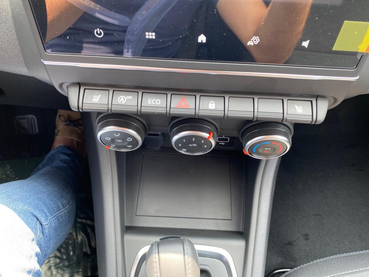 GARAGE DES STUARTS - RENAULT-CAPTUR-MILD HYBRID 140 EDC EVOLUTION + GPS